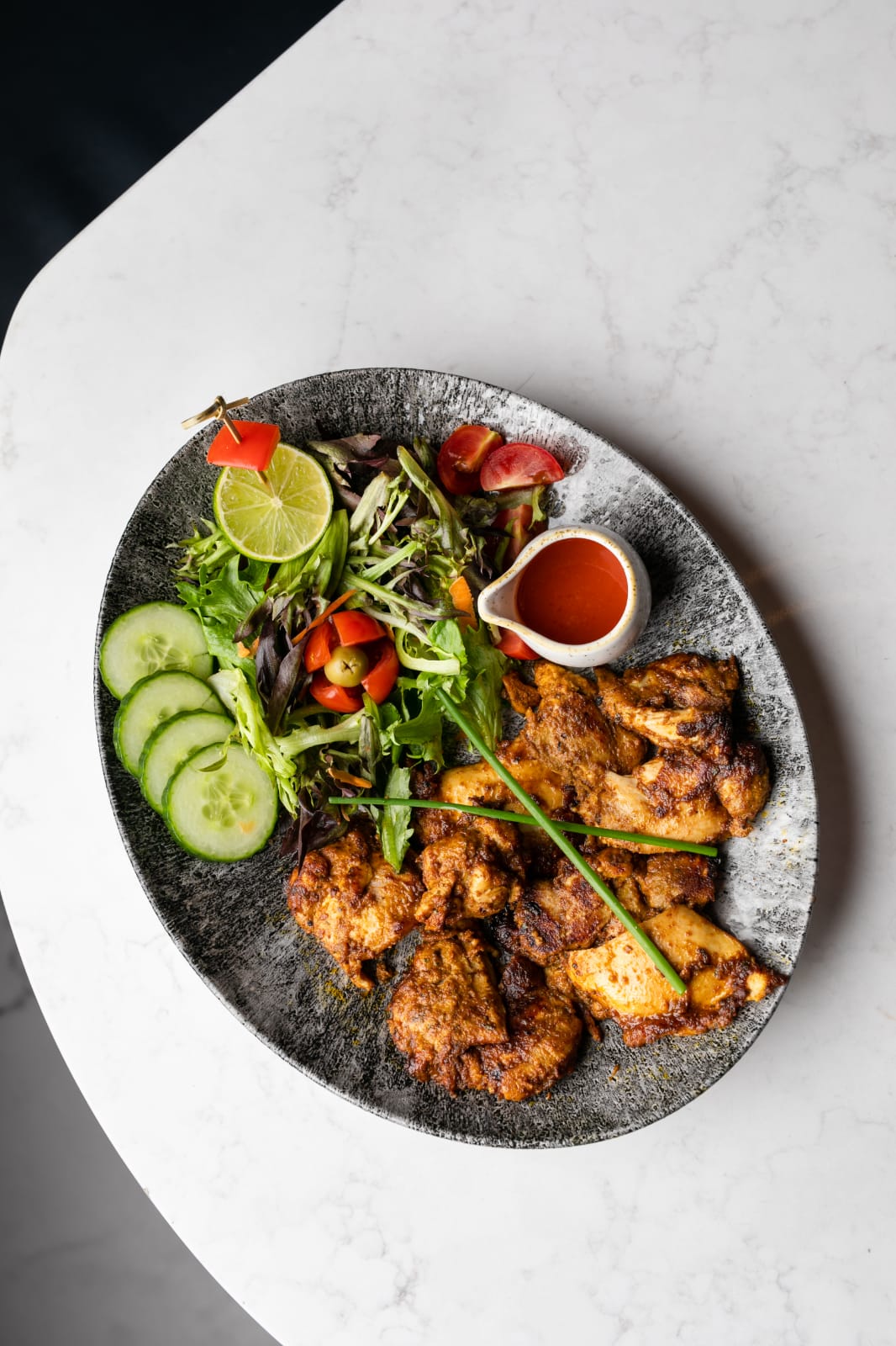 Sapores Restaurant and Lounge