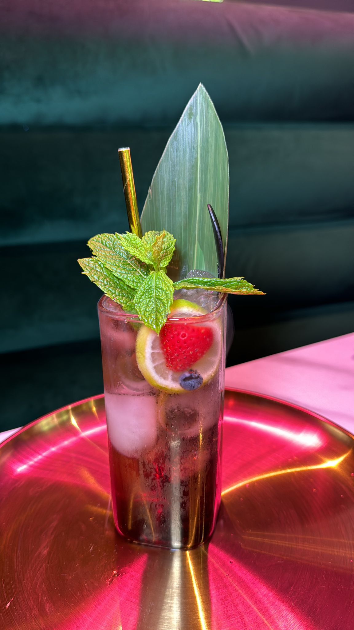 Sapores Restaurant and Lounge