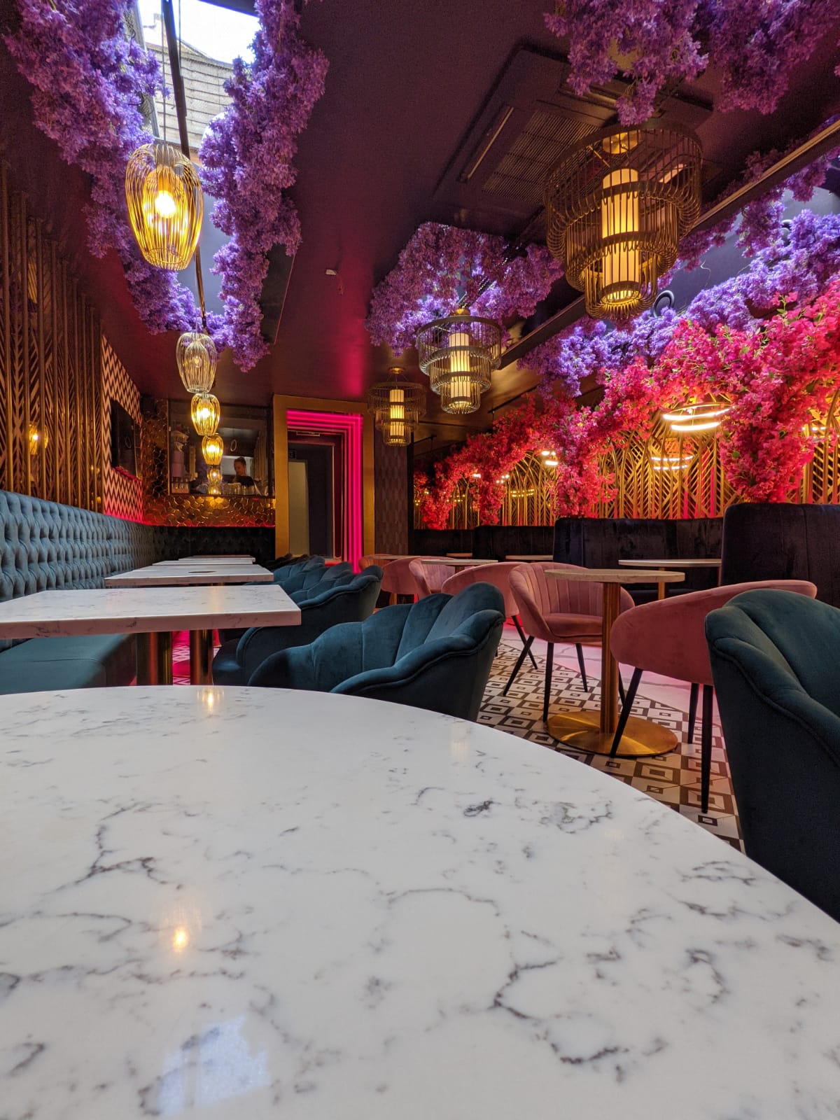 Sapores Restaurant and Lounge